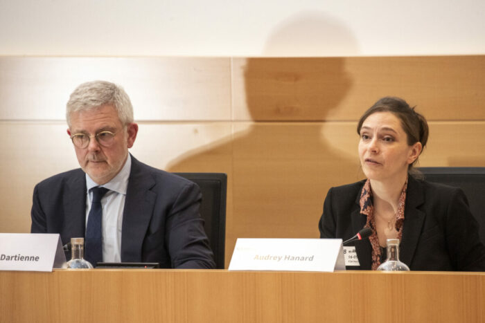 Malmenés par les députés, les dirigeants de bpost sont soutenus par les ...