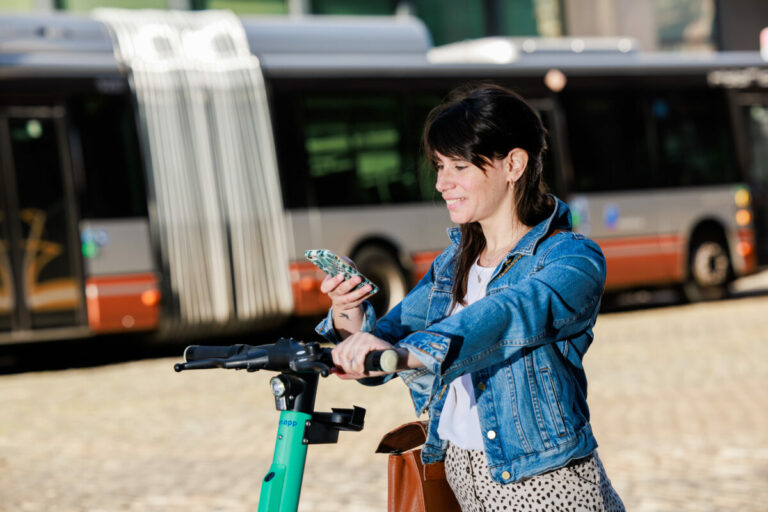 La Stib innove avec Floya, la nouvelle app multimodale des transports à Bruxelles - L-Post