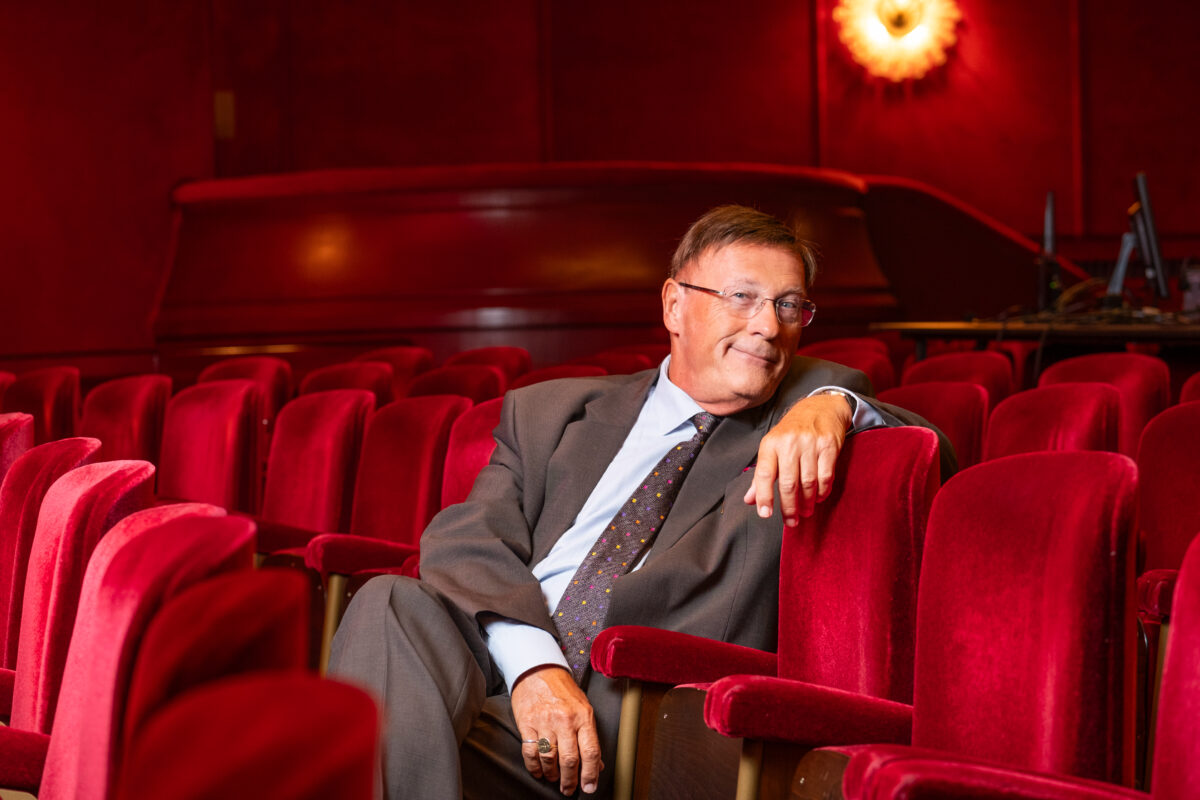 Pascal Vrebos lance son « petit théâtre » sur LN24 : « ce sera une ...