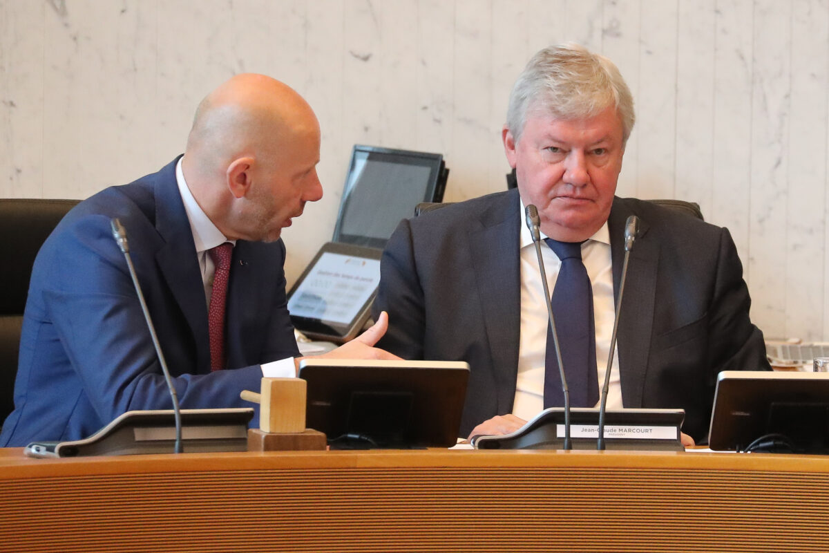 Parlement wallon : viré de son poste de greffier, Frédéric Janssens n’exclut pas un recours au ...